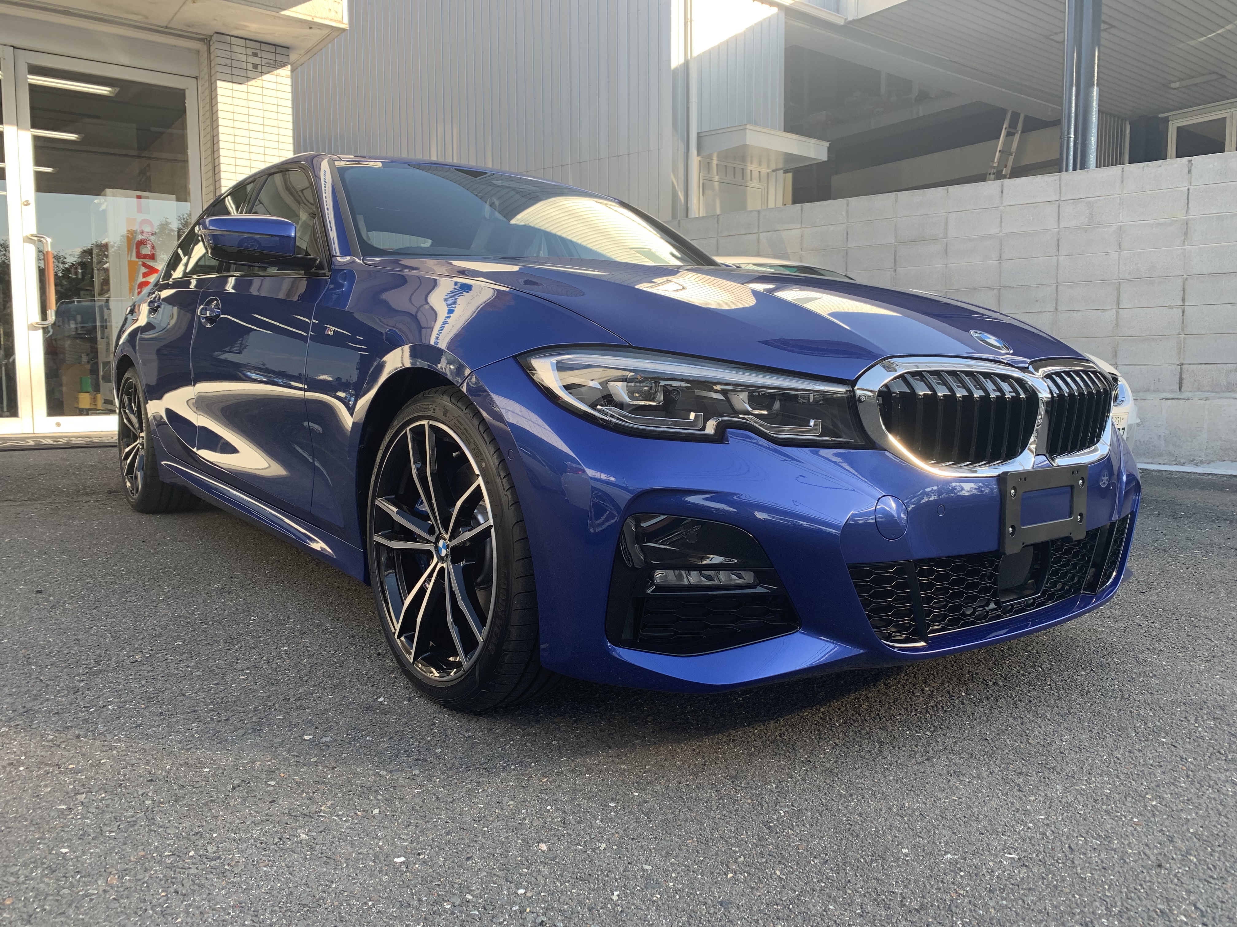 E92 335i Highline にユーロナンバー!日本のナンバーはワンタッチで!G20 320i入庫! - ALLZU ...