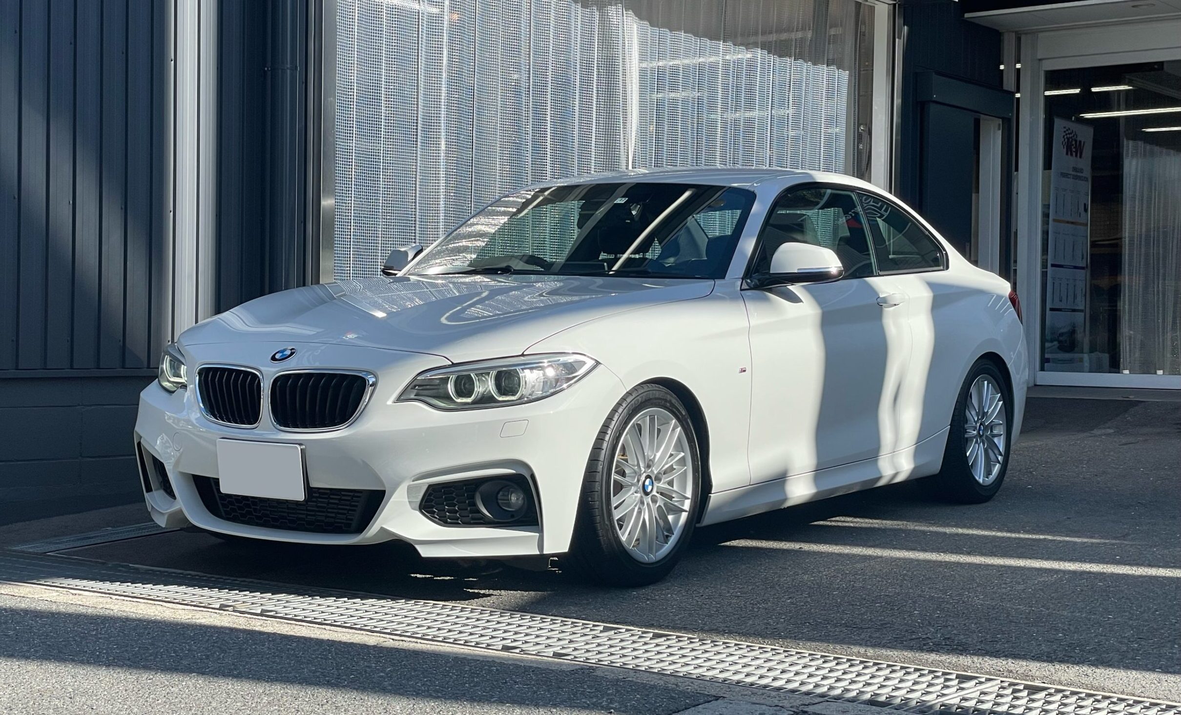 祝、ご納車！F22 220i Msport。納車前にカスタムするとお得です。 - ALLZU Motorenbau : アルツモトーレンバウ