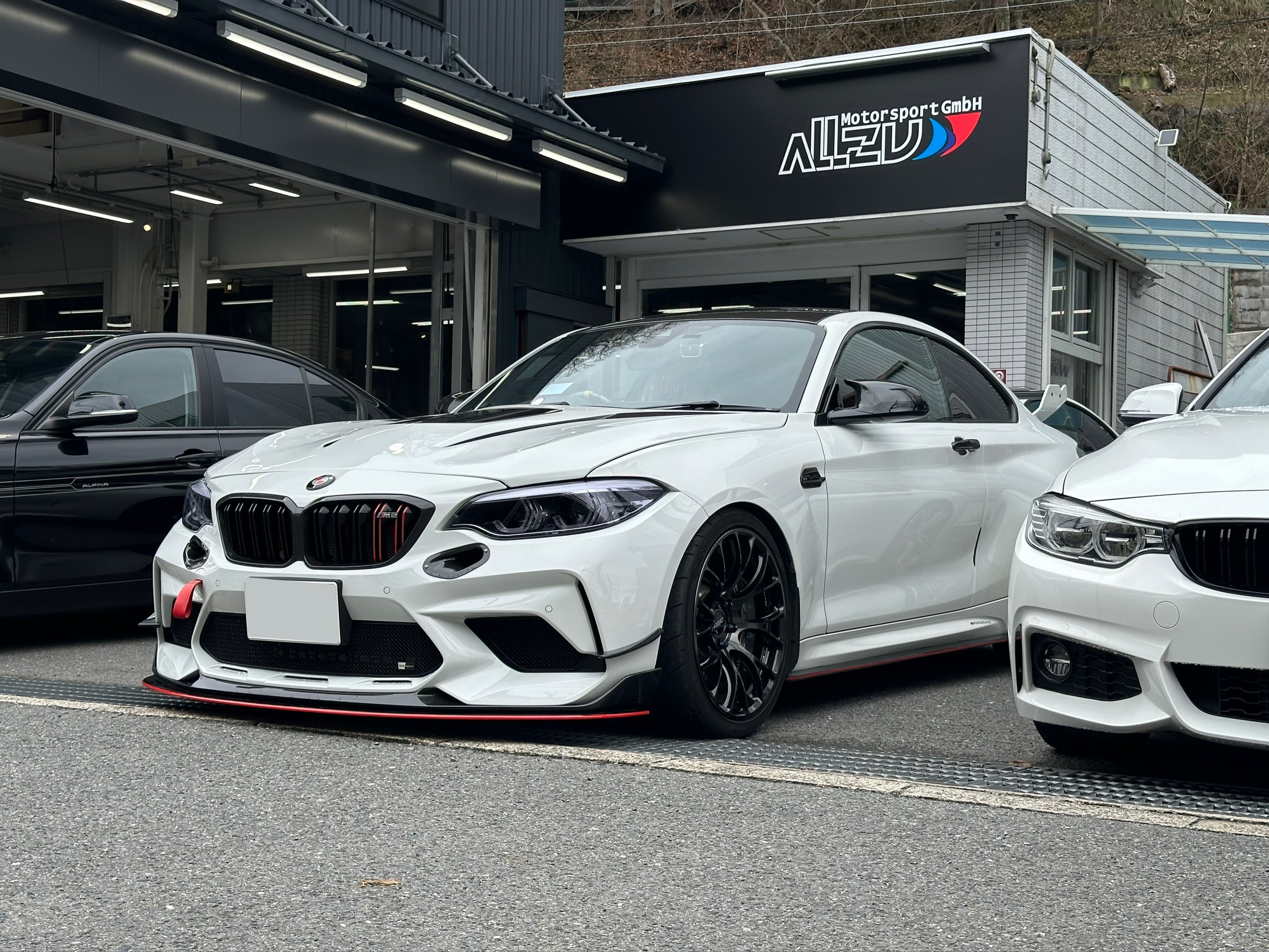 F87 M2 Competition に end.cc Dry Carbon Roof Panel。 - ALLZU Motorenbau ...