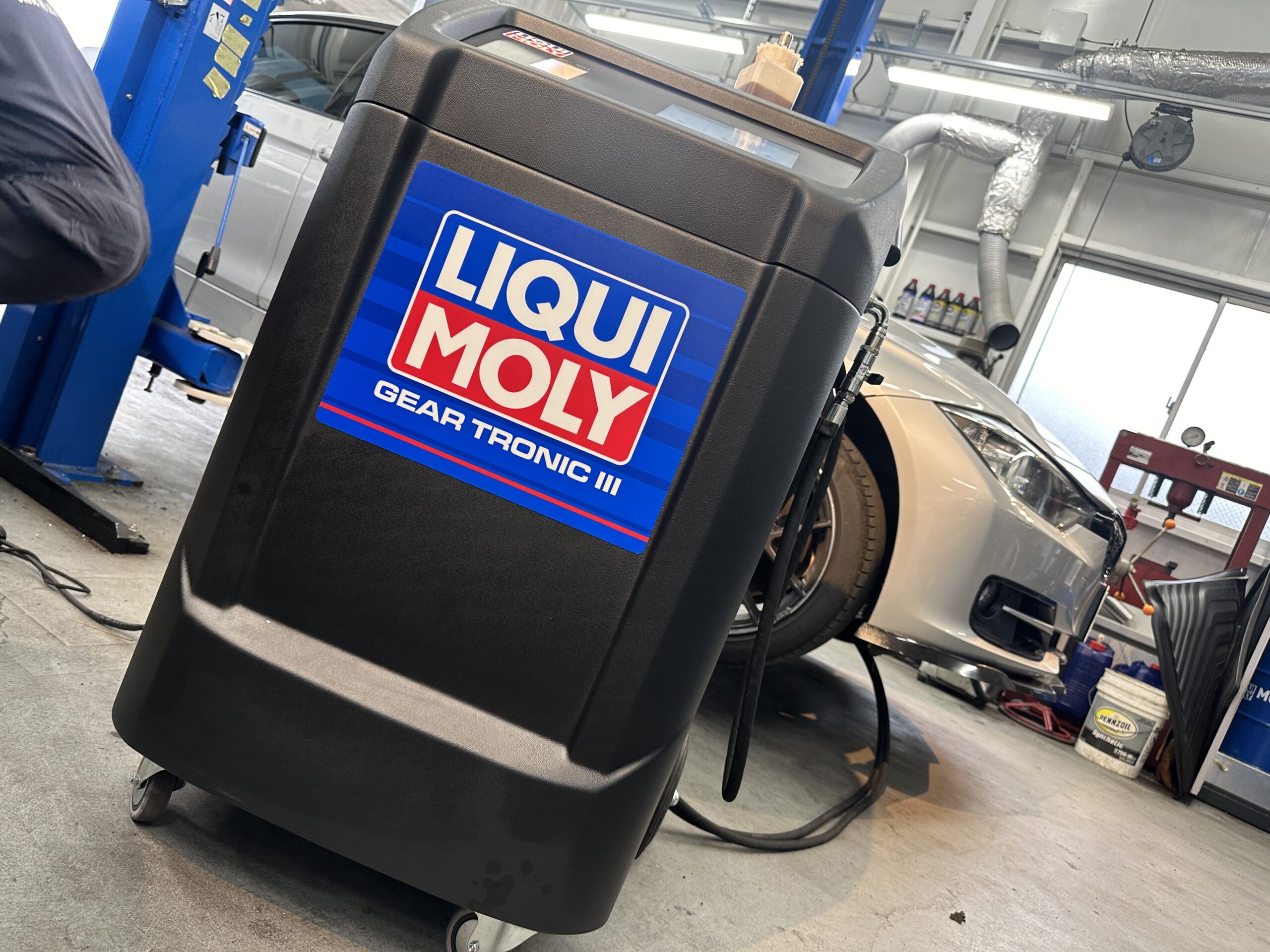 F30 328i Sport 109,000kmATF無交換でもLIQUI MOLY GEAR TRONICⅢで快適なシフトフィーリングに ...